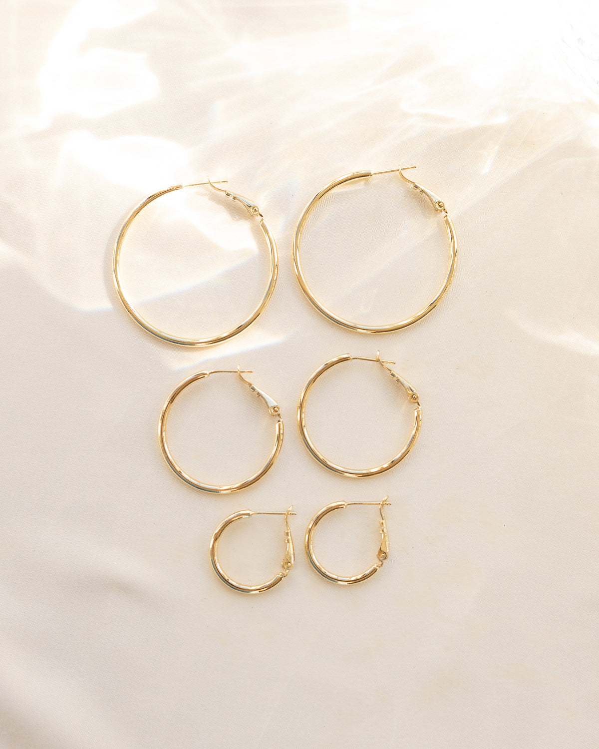 Olivia Hoops– Falling for Dainty