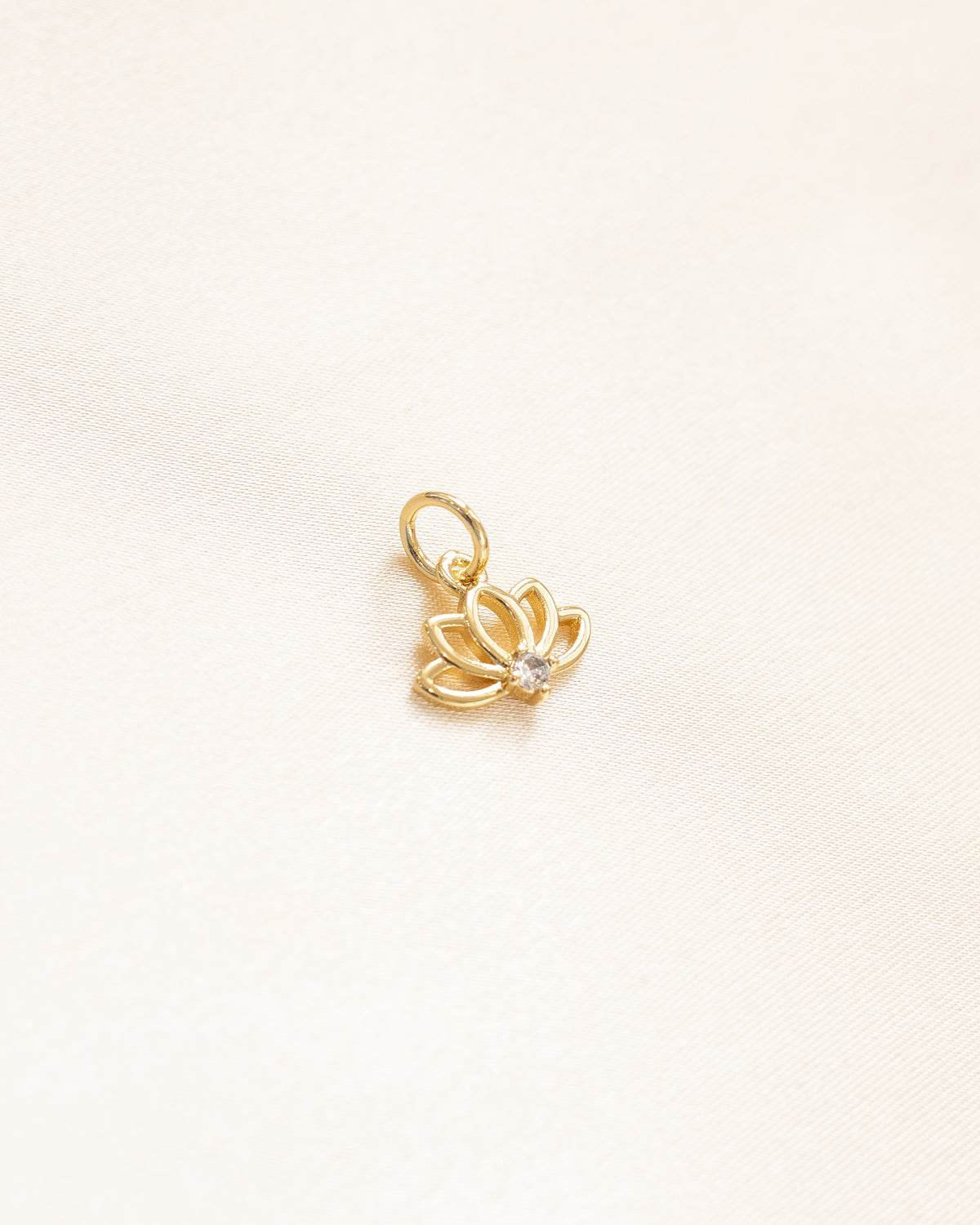 Lotus Charm– Falling for dainty