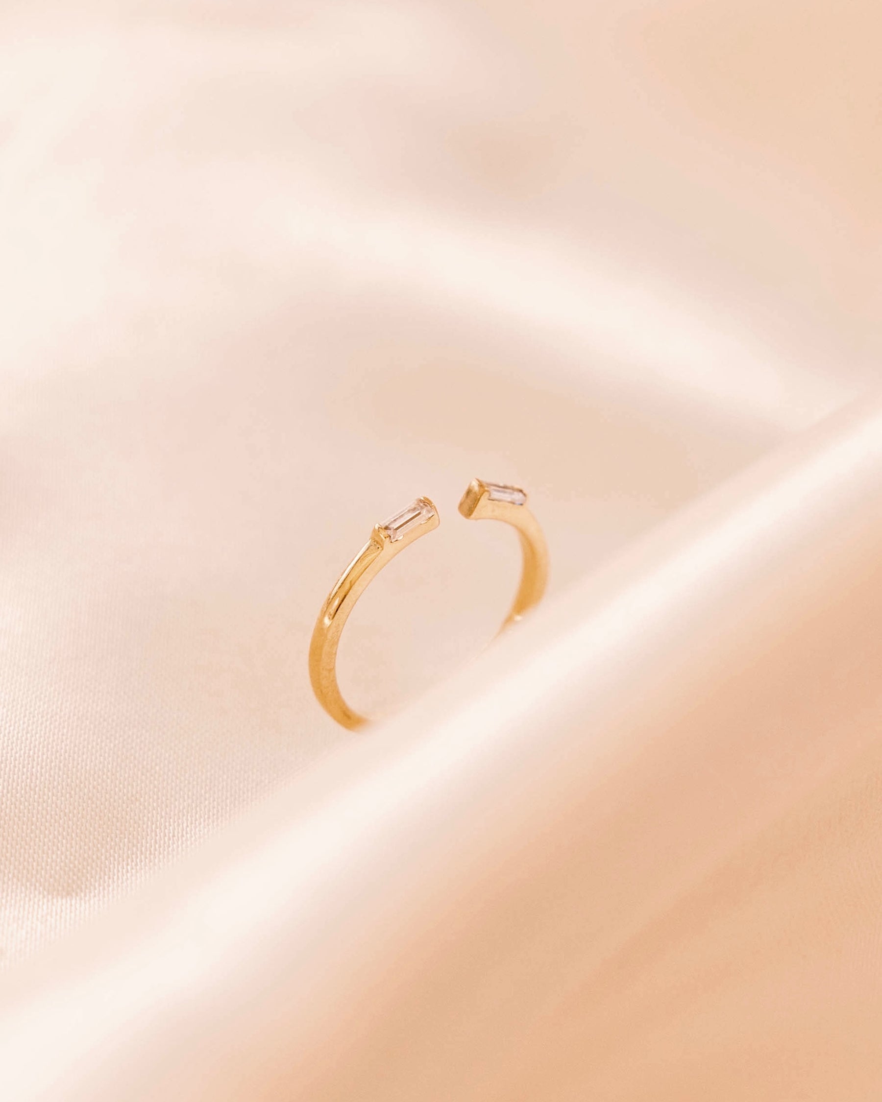 Rings– Falling for dainty